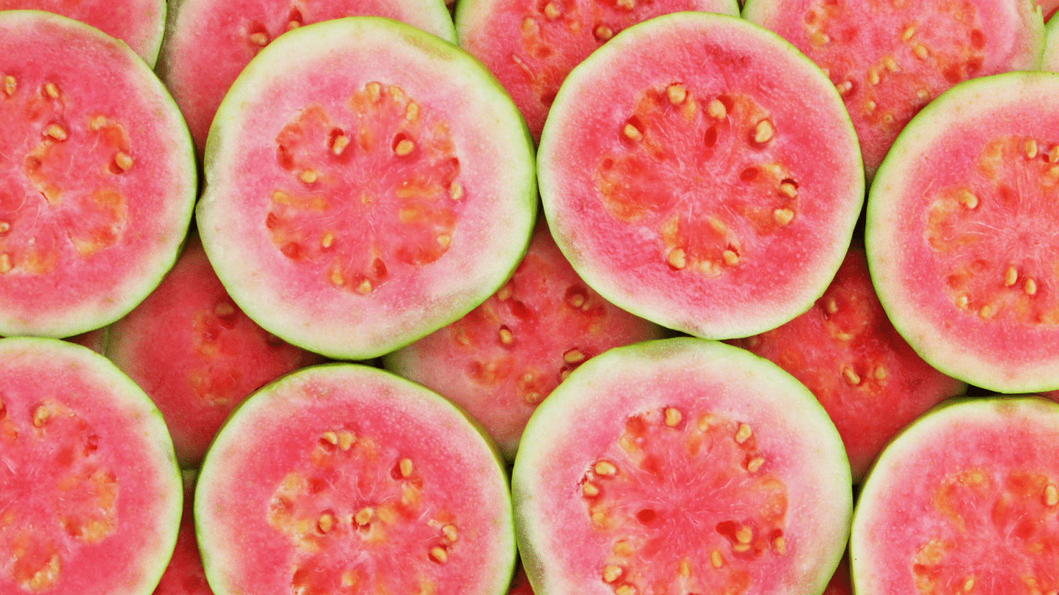 TOP 30 Red Fruits Names In English With Pictures - Hey Zeo